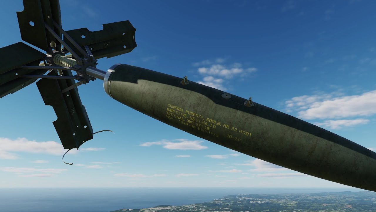 F-16 MK 82 Snake Eye DCS - YouTube