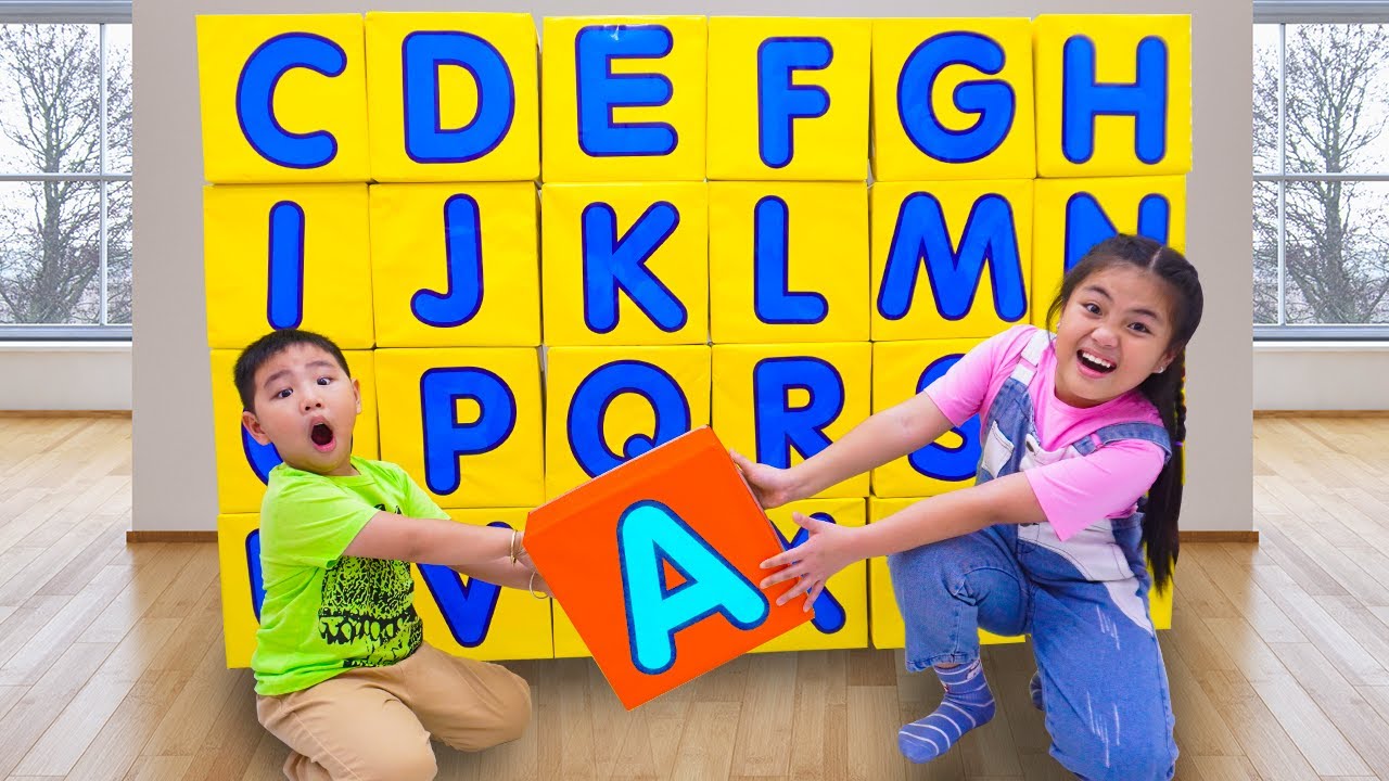 Annie and Johnny Learn ABC English Alphabets Box together_Team-up ...