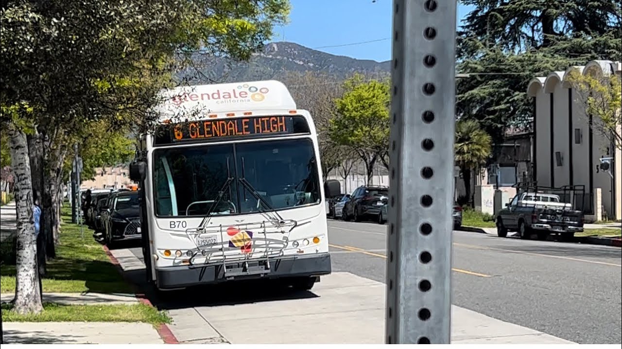 Glendale Beeline 2009 New Flyer C35LFR B70 - YouTube