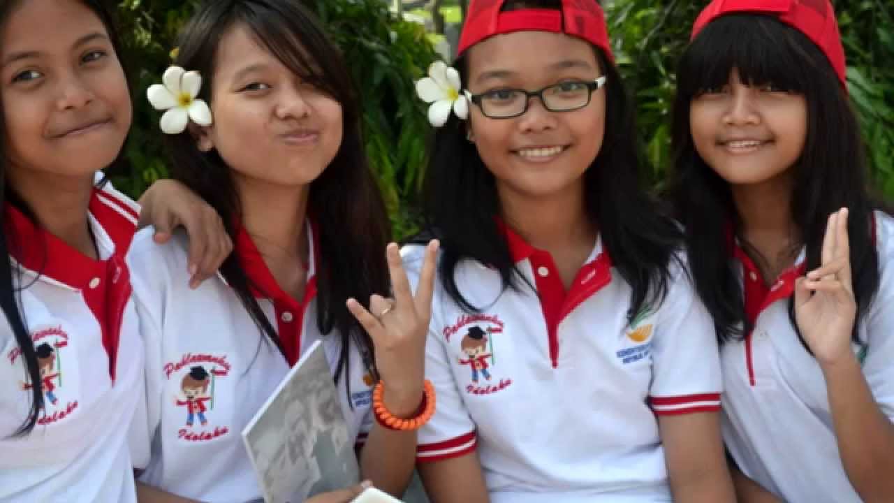 SMPN 93 JAKARTA Ziarah Ke TMP Kalibata - YouTube