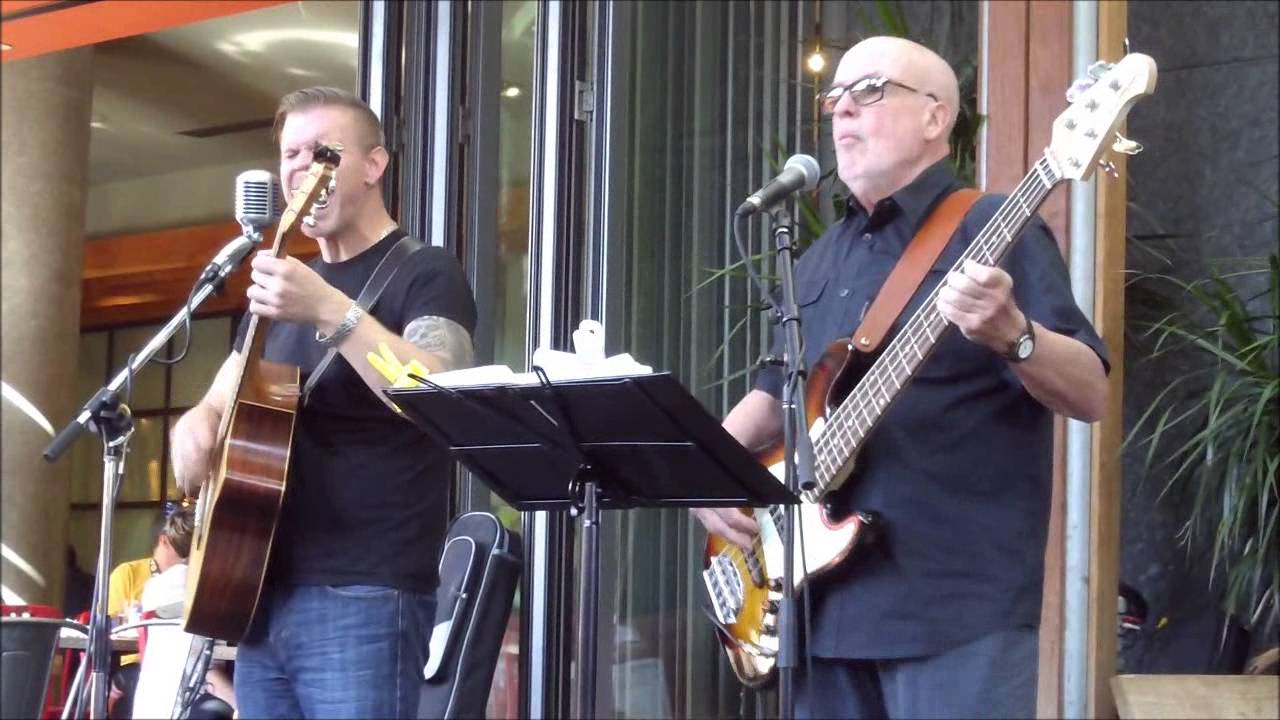 Mike Tilka Musicians In Bars Getting Beer e2.72 - YouTube