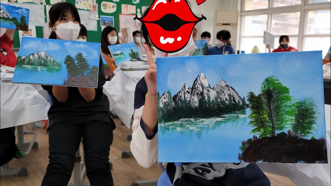 Art class at an oil painting school, copying landscapes for beginners ...