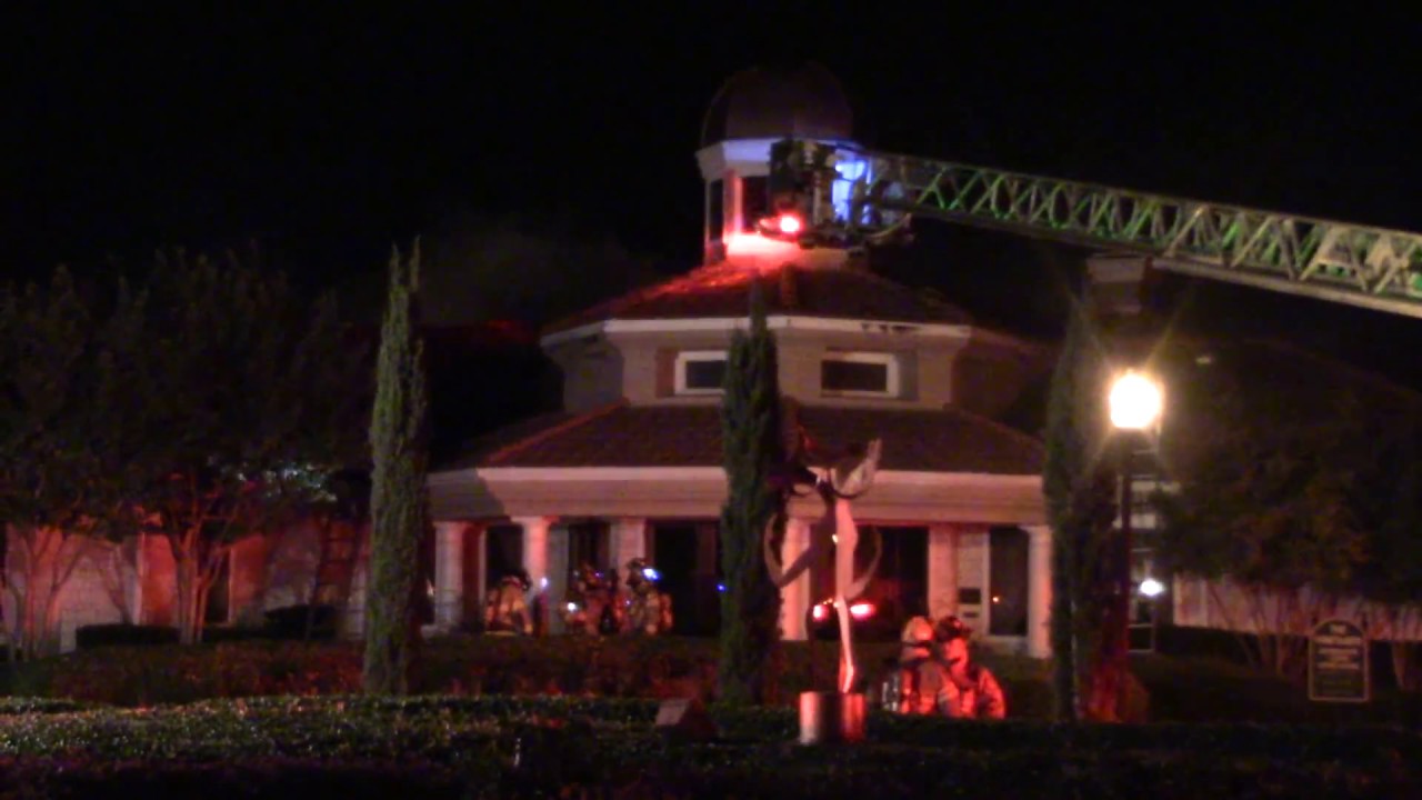 Structure Fire - Vineyard Apartments (Frisco Fire) - YouTube
