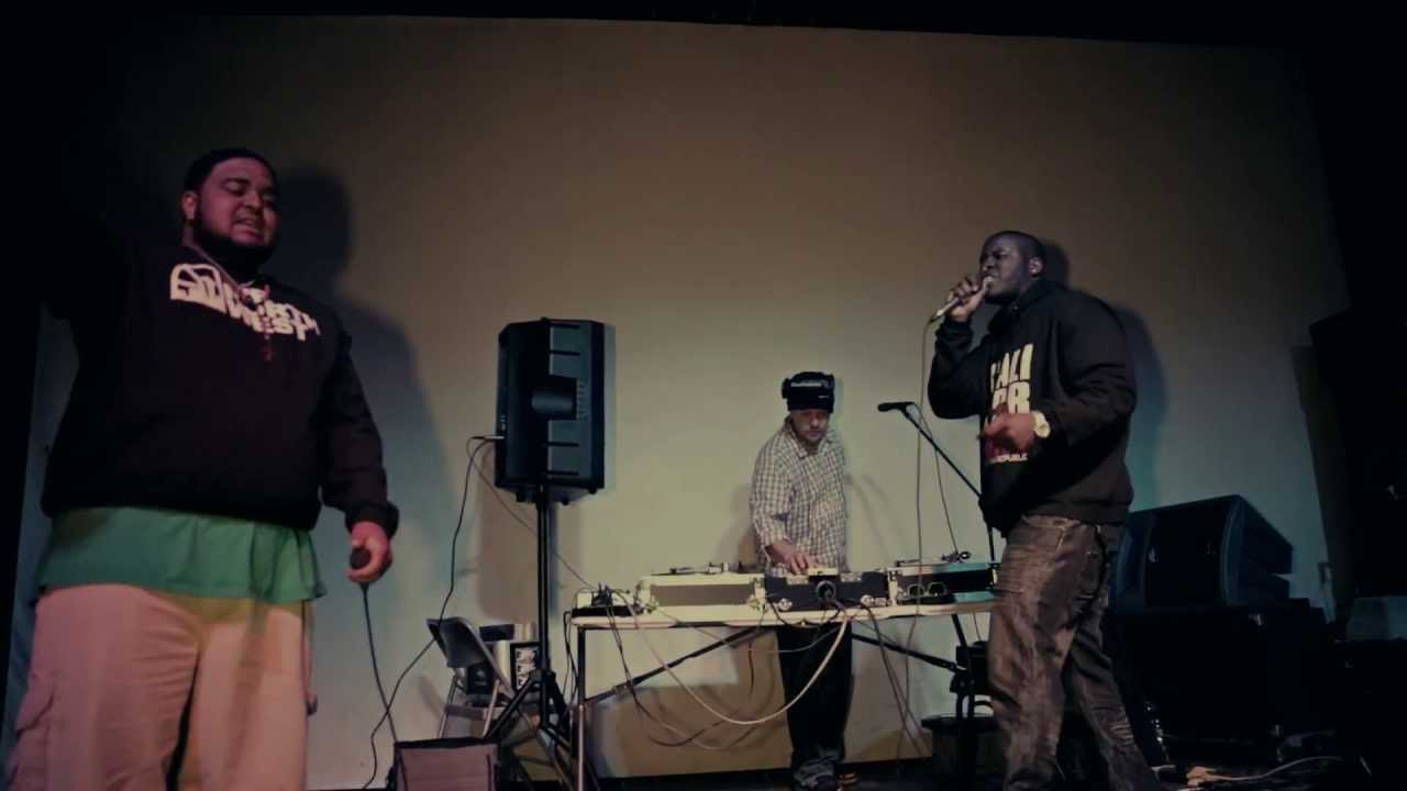 Phae-La & JM - Hungry (LIVE at the Charleston) - YouTube Music