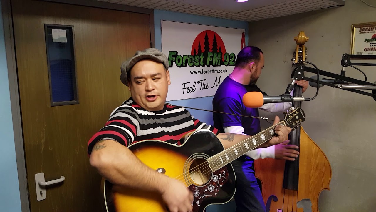 The Vargas Brothers. Forest FM Wednesday Night Rockin' Party. - YouTube