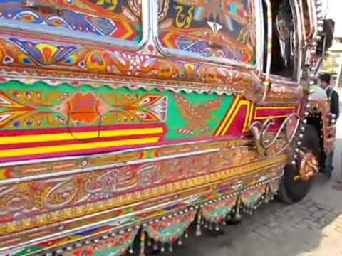 Art and decoration of a Pakistani bus from Chakwal - M. YOUNUS BUS BODY ...