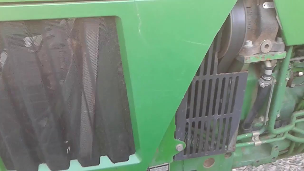 John Deere 5510 - YouTube