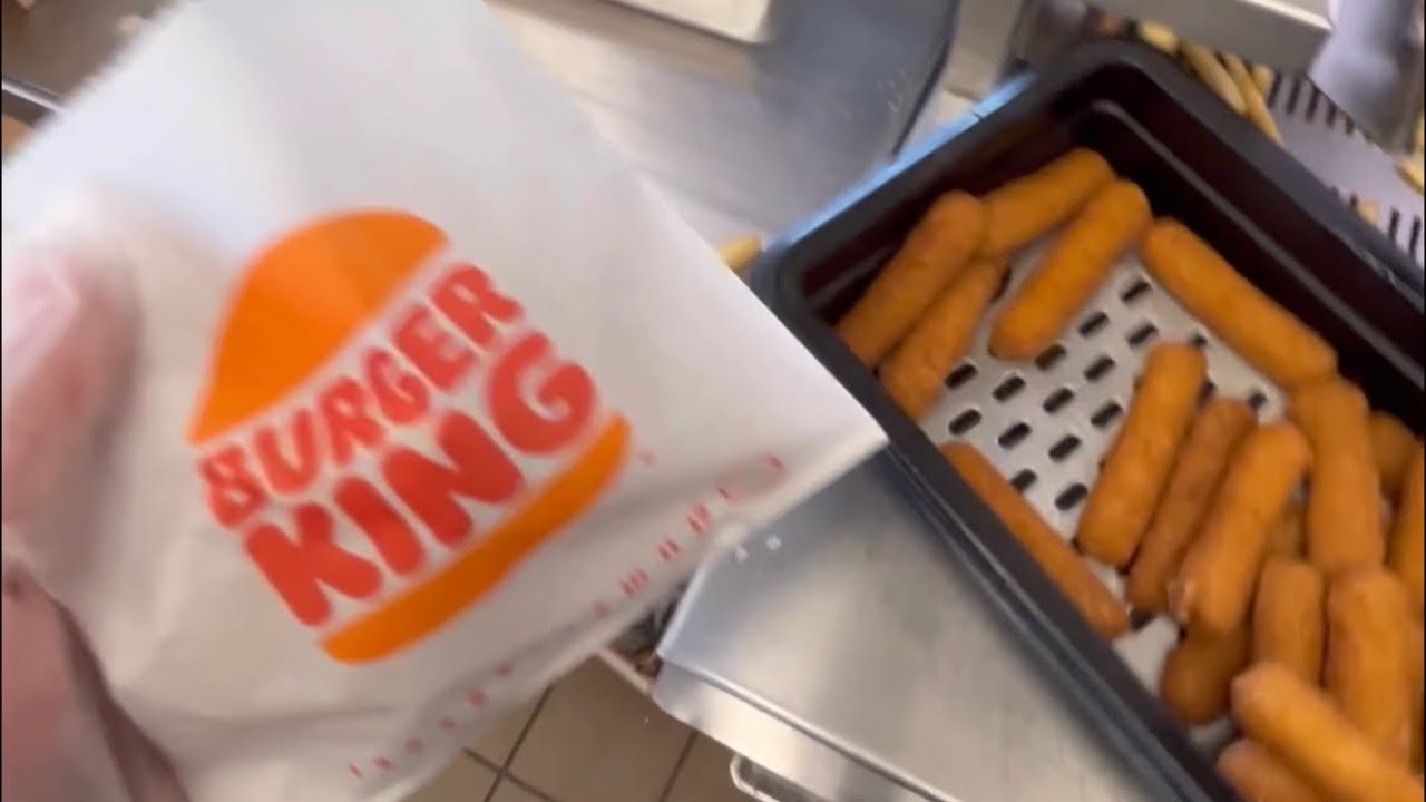 BK POV: Working The Fry Station At Burger King | Serving The Whole Menu ...