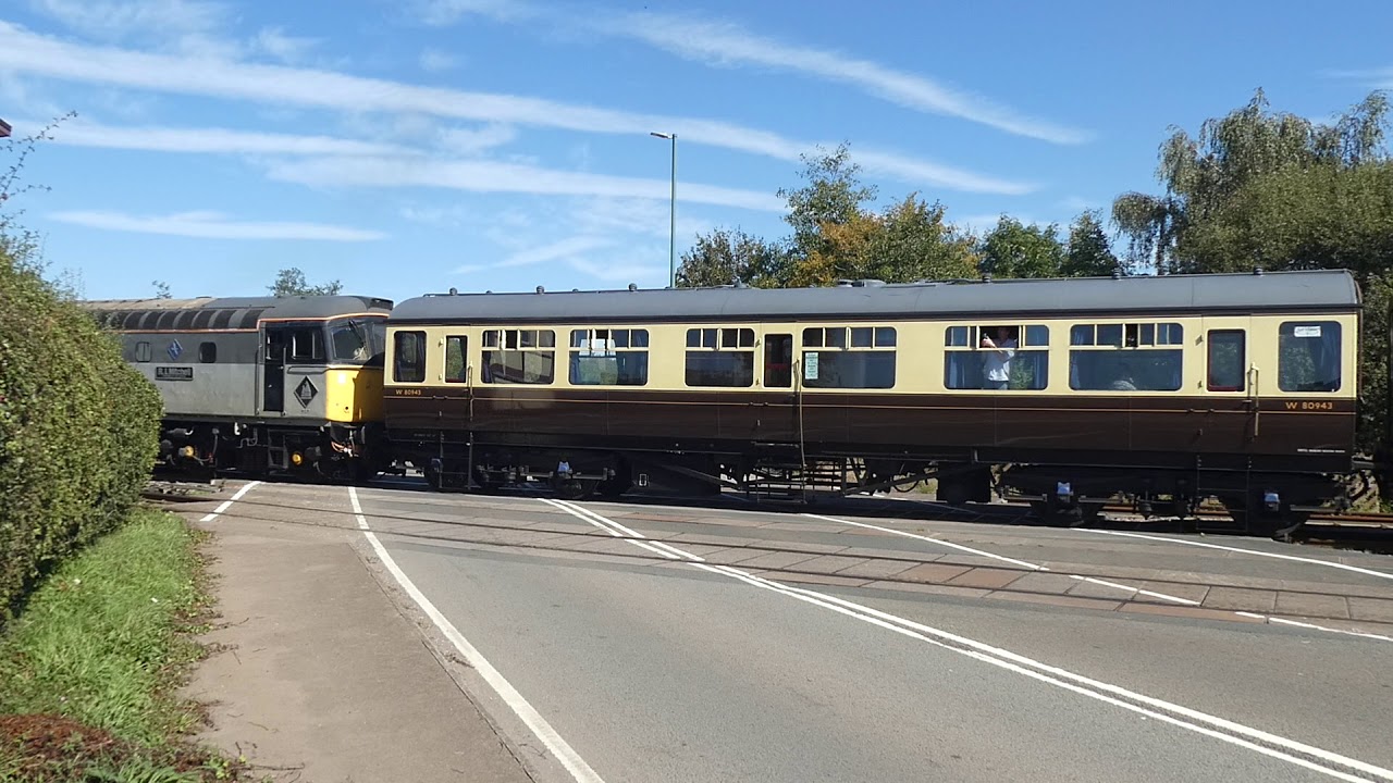 Lydney Junction Level Crossing 13/09/2019 (6) - YouTube