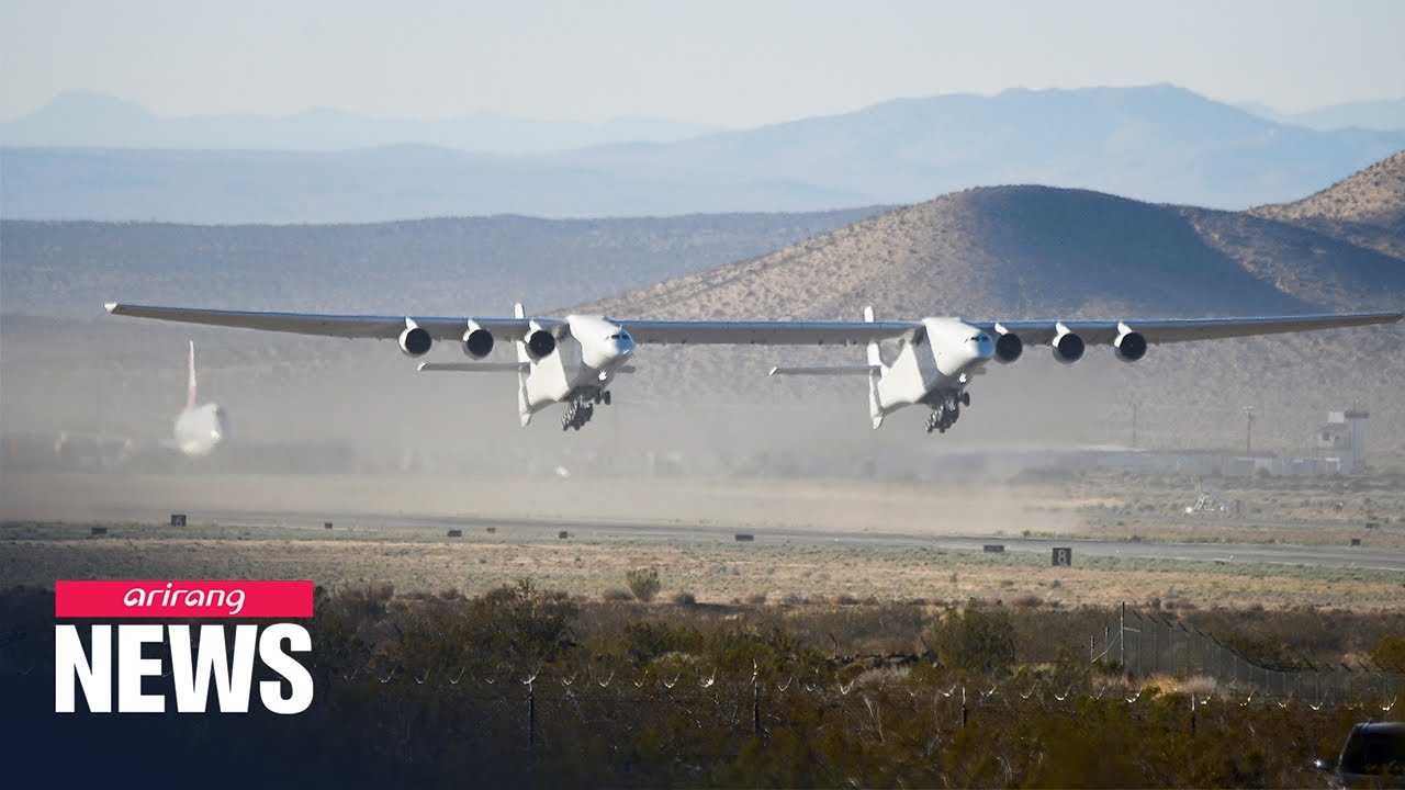 World's biggest plane makes second test flight in California - YouTube