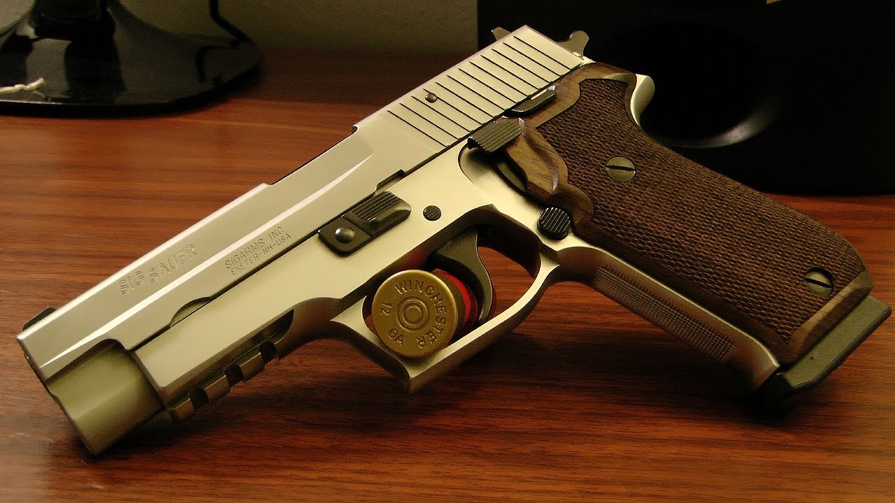 SIG P220 ST 実銃レビュー - YouTube