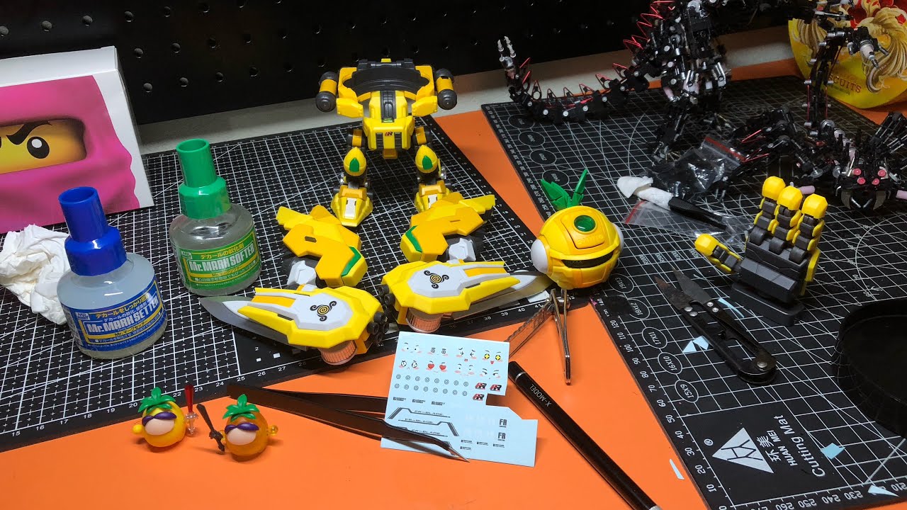 Water decal for fruit robot “Pineapple Slasher” [Gonl Studio] - YouTube