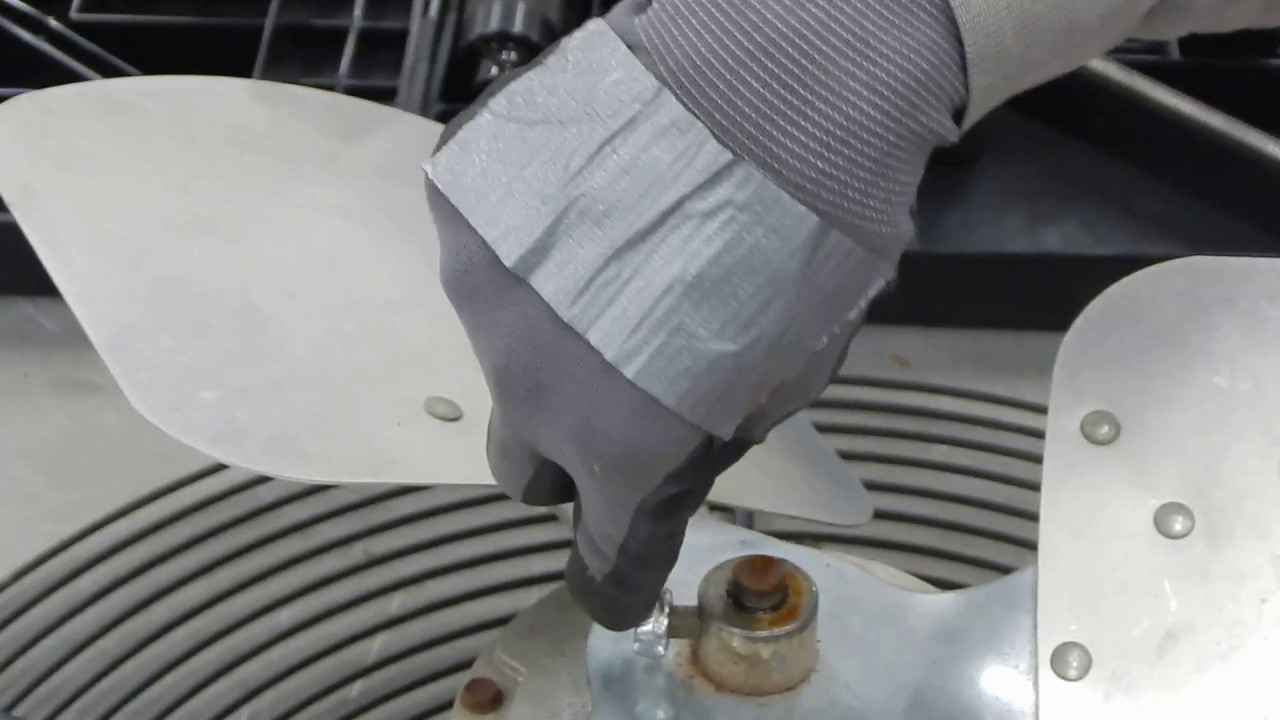 Fan Blade Removal using the Fan-E-Tool - YouTube