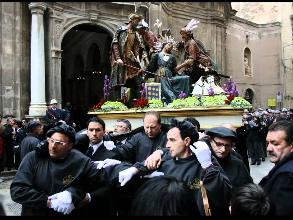 Easter Procession in Trapani, Sicily 2011 (Processione Dei Misteri ...