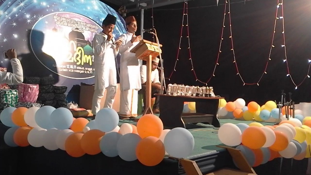 Mahanaya Abusalihor Islamic kadhaprasangam Murshid chumaduthangi - YouTube