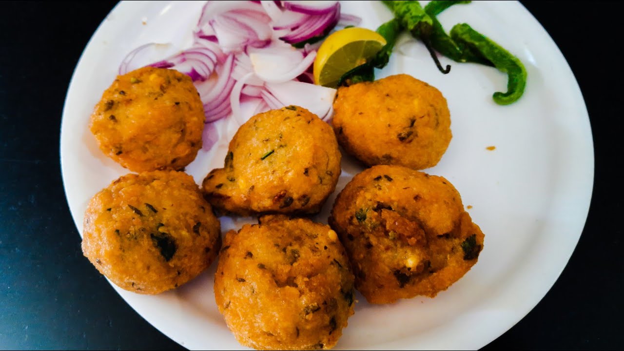 Ahmedabad famous Dal Vada | Anand Dal vada | Ahmedabad Street Food ...