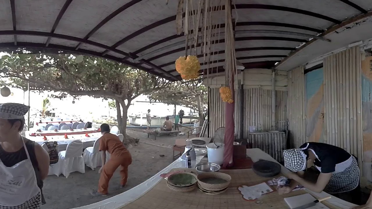 Coocking Class at Lezat Beach Restaurant ( 360 Video ) - YouTube