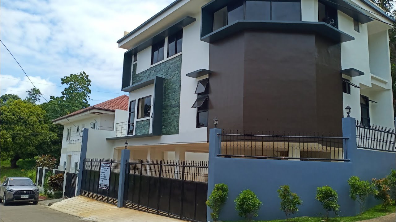 4-Car Garage, 4 Bedrooms, Newly Build Modern House & Lot, Metropolis ...