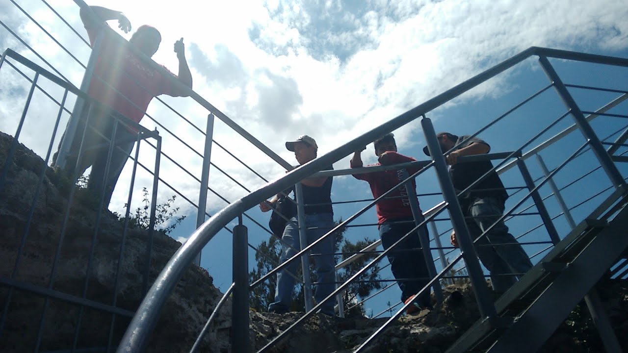 Cuexcomate, El Volcán más pequeño del mundo - YouTube