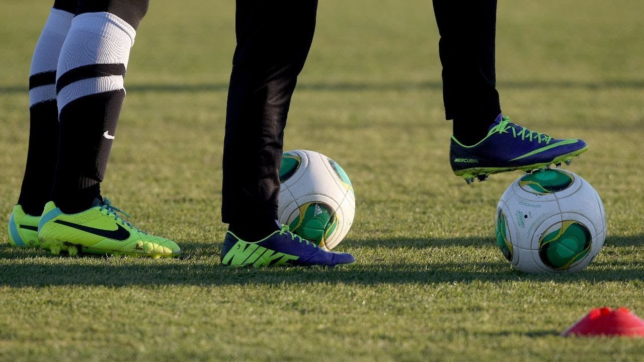 121 Personal Football Coaching - YouTube