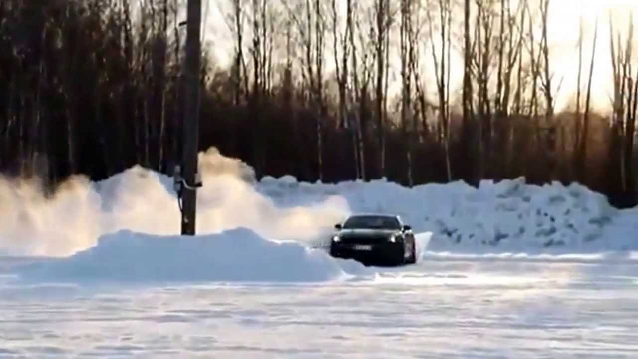Nissan GT-R Snow DRIFT - YouTube