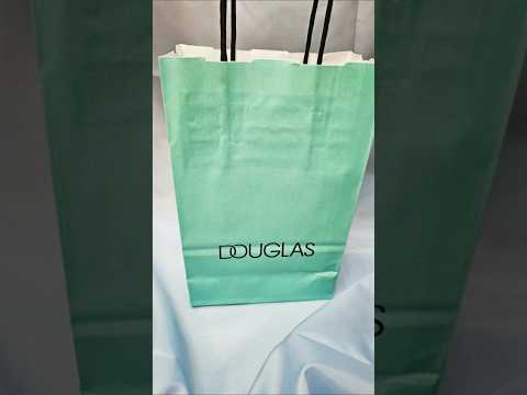 UNBOXING DOUGLAS 💙🛍 SURPRISE GIFT #shorts