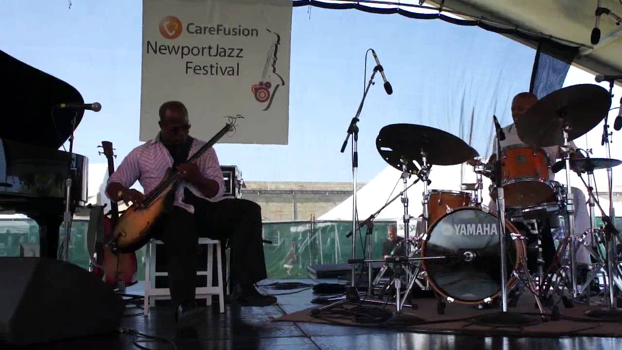 Jason Moran and The Bandwagon 2010 Newport Jazz Blue Blocks - YouTube