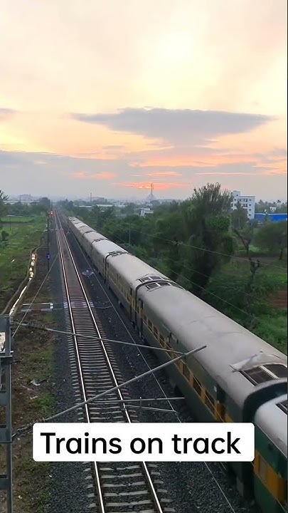 22405 Bhagalpur to Anand Vihar Terminal Garib Rath express| Like, comment, share and subscribe ...