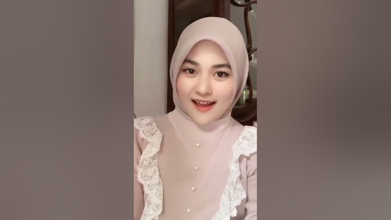 Siapa dan dimana akuu?? #shortviral #masukberanda #hijab - YouTube