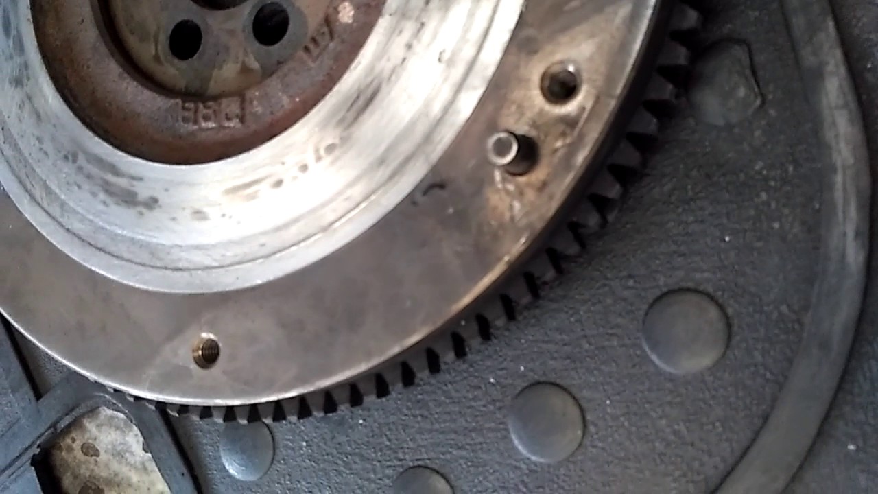 flywheel mobiL avanza dan senia - YouTube