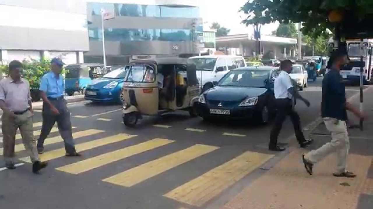 Traffic In Colombo, Sri Lanka - YouTube