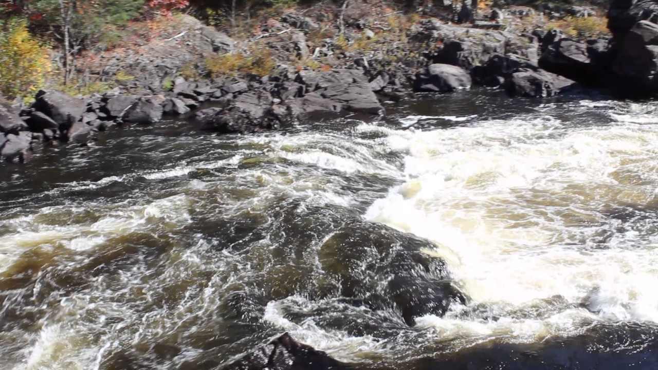 Crooked Chute Rapids - Petewawa River (Algonquin Park) - YouTube