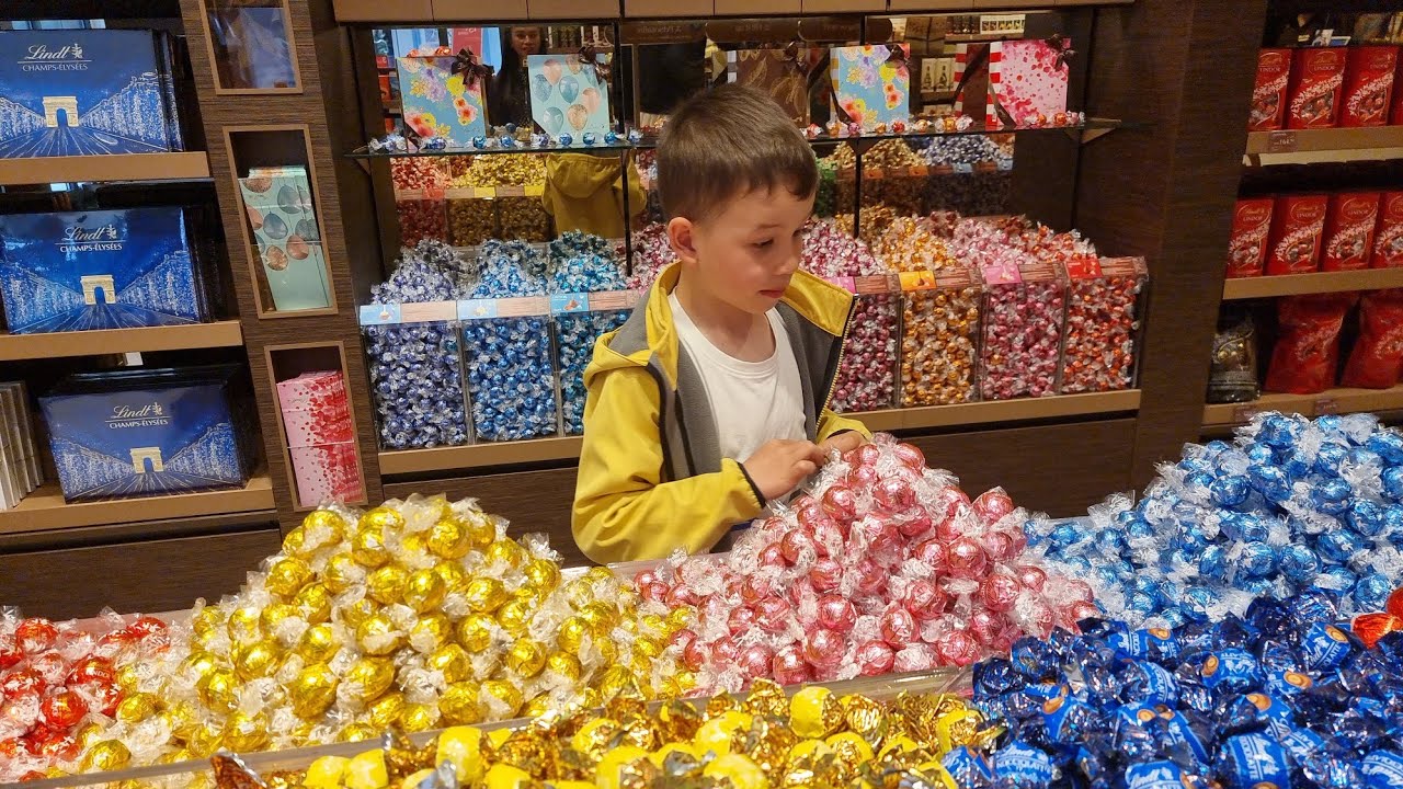 Oslo Fashion Outlet Part 2 || Bought kilos of chocolate?🍫 - YouTube
