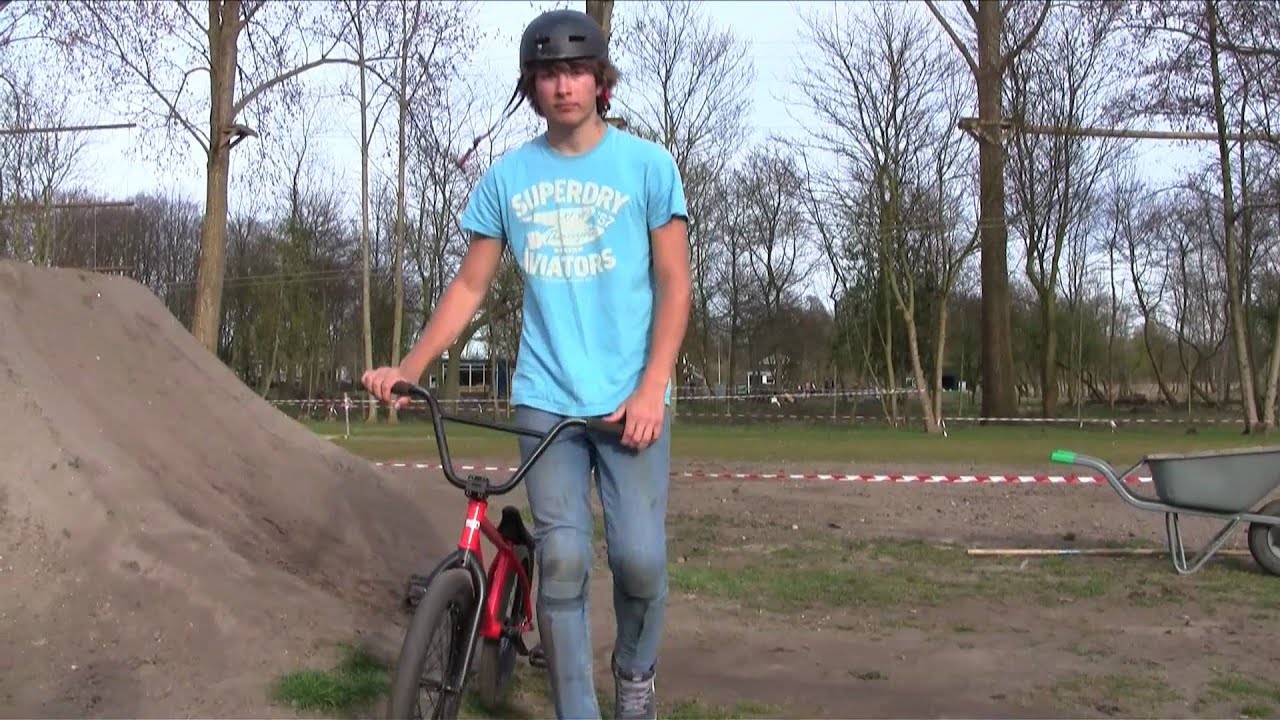 BMX - QUICK step up dirt session - YouTube