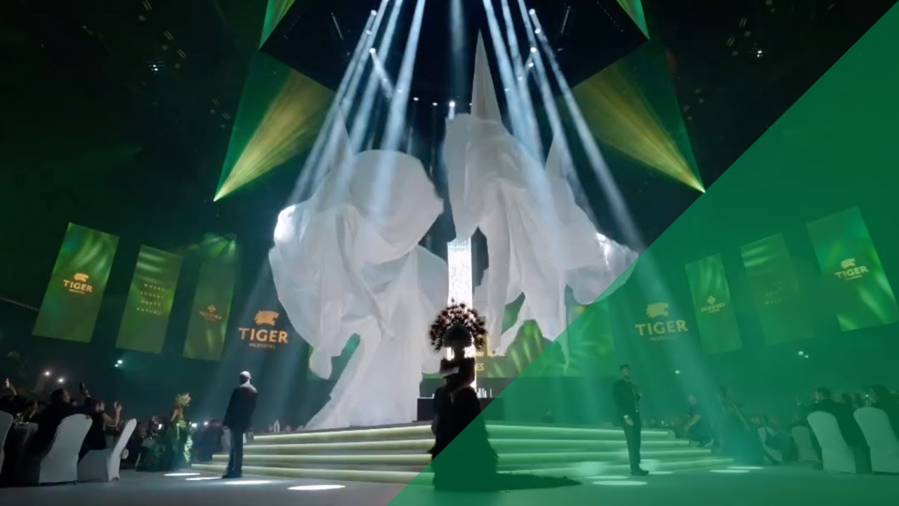 Reveal systems & projection screens: launching Tiger Sky Tower - YouTube