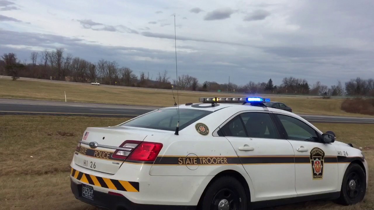 Pennsylvania State Police Trooper Responding Off Road - YouTube