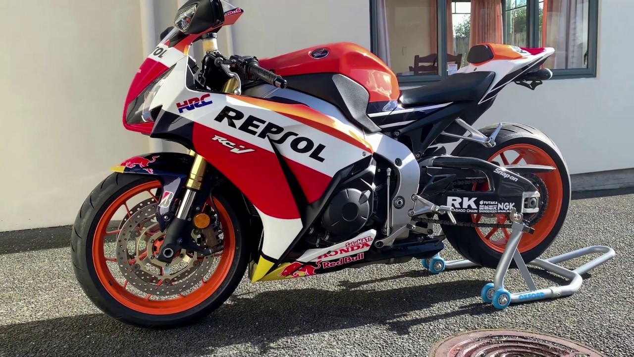 2013 Honda CBR1000RR minor cosmetic modifications - YouTube
