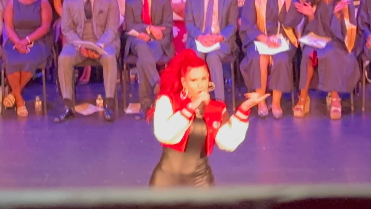 I met Justina Valentine from wild n out 😱On my brothers graduation ...