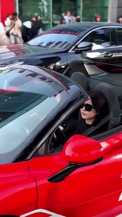 Hot Girl Driving A 720s Mclaren Youtube
