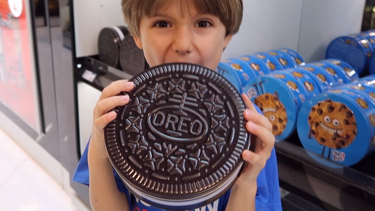 Giant Oreo, Mentos, M&M's and Airport Playground Fun - Home Sweet Home ...
