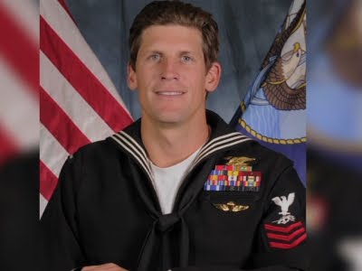 Navy SEAL From Arizona Remembered as Hero - YouTube