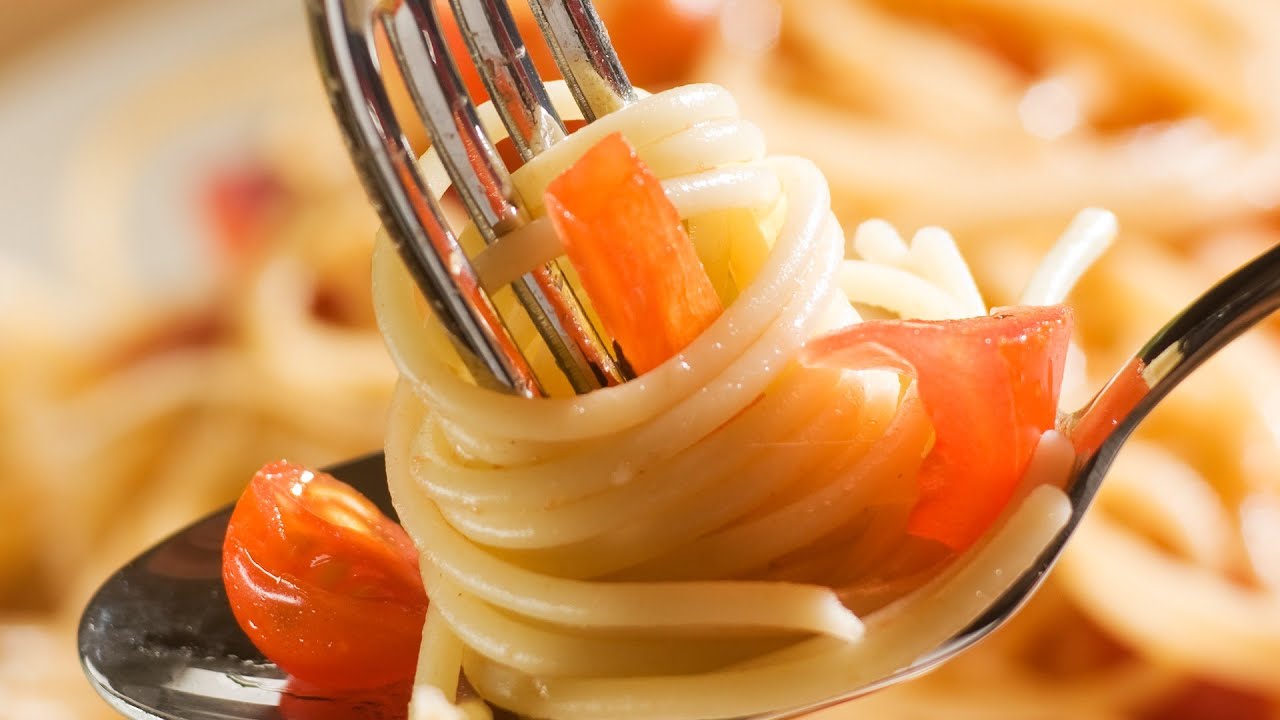 Everyone Says To Never Break Pasta In Half. Ever Wondered Why? - YouTube