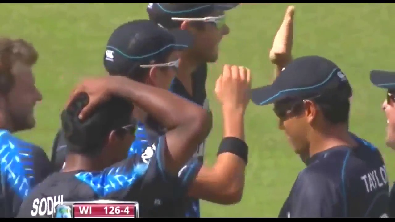 top 10 one hand catches in cricket history....must watch - YouTube