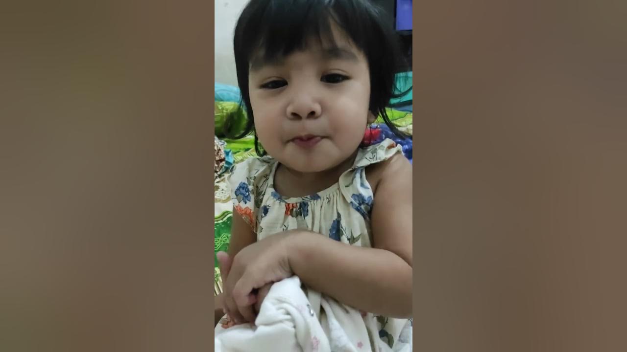 vava & Vivi tinggalkan adek 170323 - YouTube