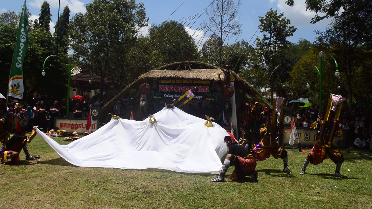 Perform PRING ROGO SUKMO - YouTube