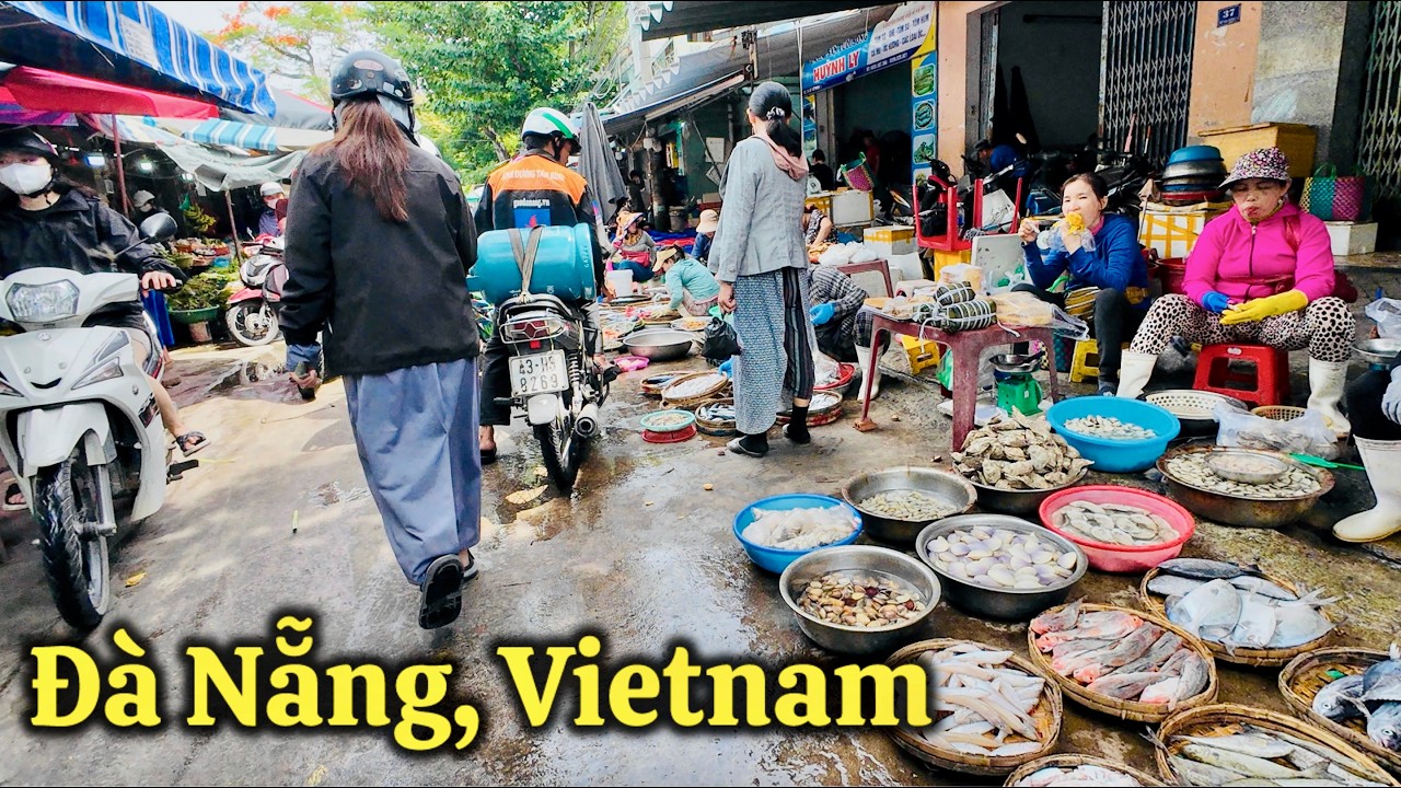 Da Nang - Bac My An Local Market (Walking Tour) - YouTube