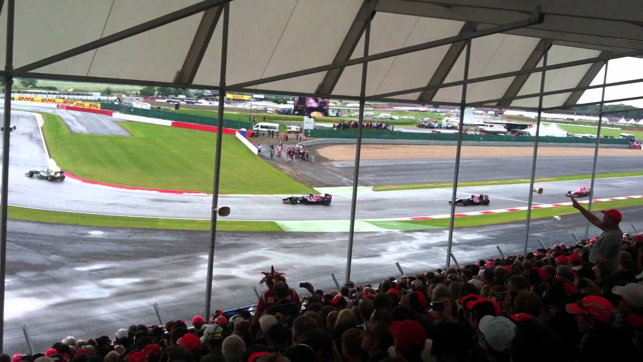Silverstone GP 2011 Village B Grandstand (video 1) - YouTube