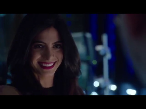 Simon x Izzy first scene