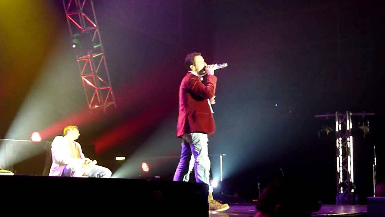 Backstreet Boys - Incomplete Live in Perth HD - YouTube