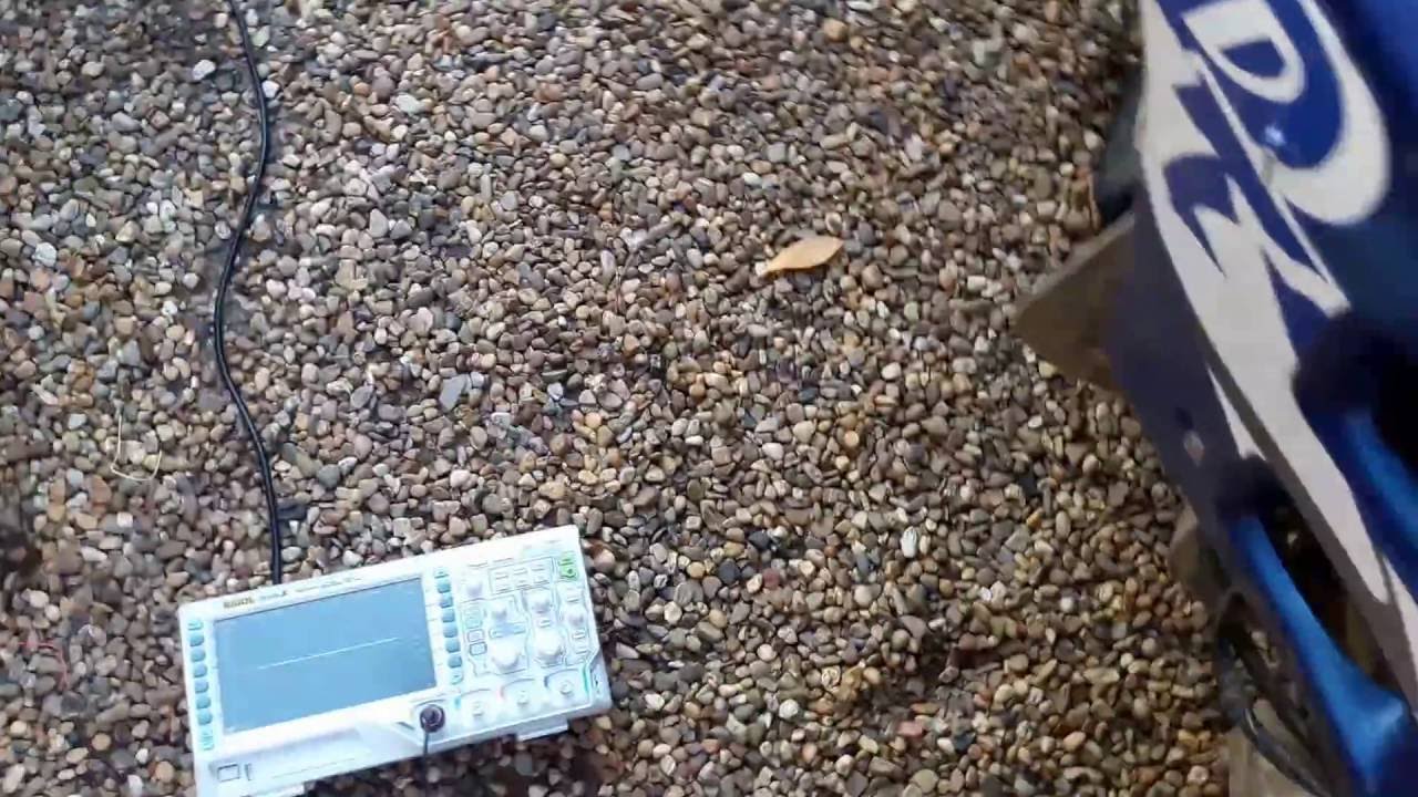 Simple trick: Check sparkplug sparking with oscilloscope! - YouTube